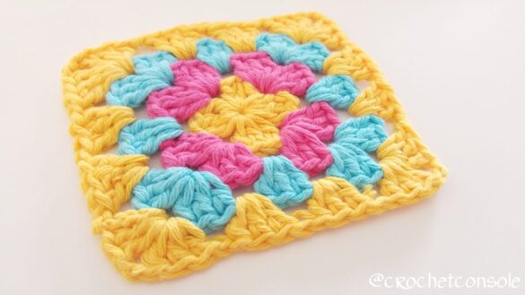 Cuadrado granny a crochet paso a paso con video tutorial